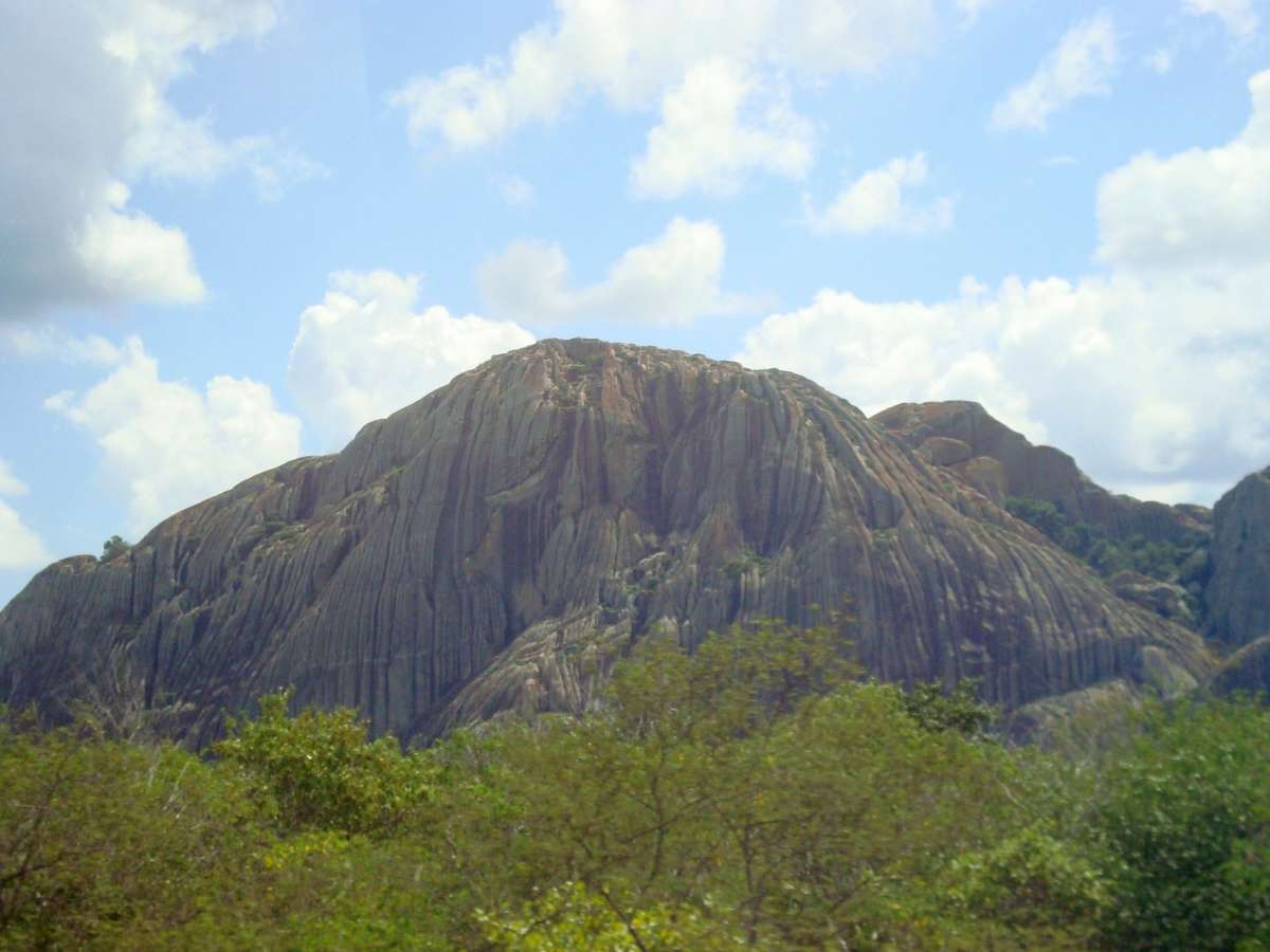 Monumento Natural Monólitos de Quixadá - Secretaria do Meio Ambiente